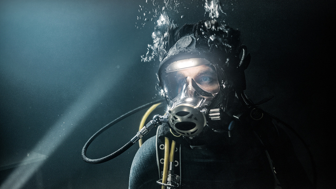 Escape from the Deep: Kritik zum Horrorfilm – Überlebenskampf in der ...