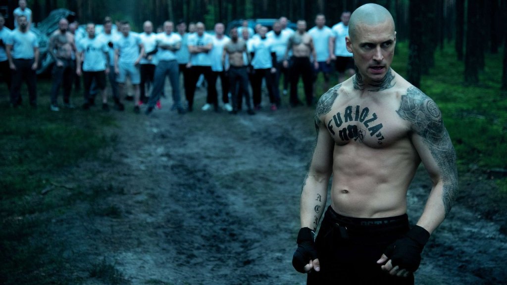 Furioza 2: Kritik zum Netflix Film – Ein Epos aus Gewalt und Macht ...
